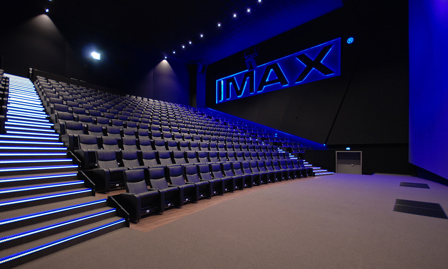 Brighten the Big Screen: LED Strips Transform Cinemas and Theaters ...
